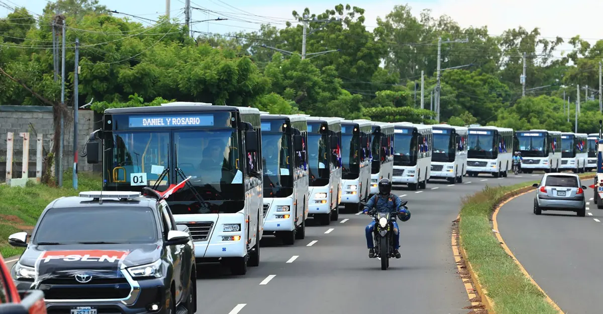 Nicaragua refuerza su transporte público con nuevos buses